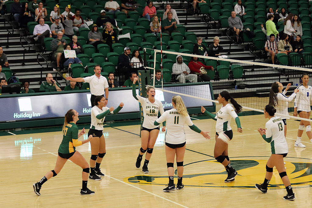 Volleyball snaps seven-game losing streak - The Poly Post