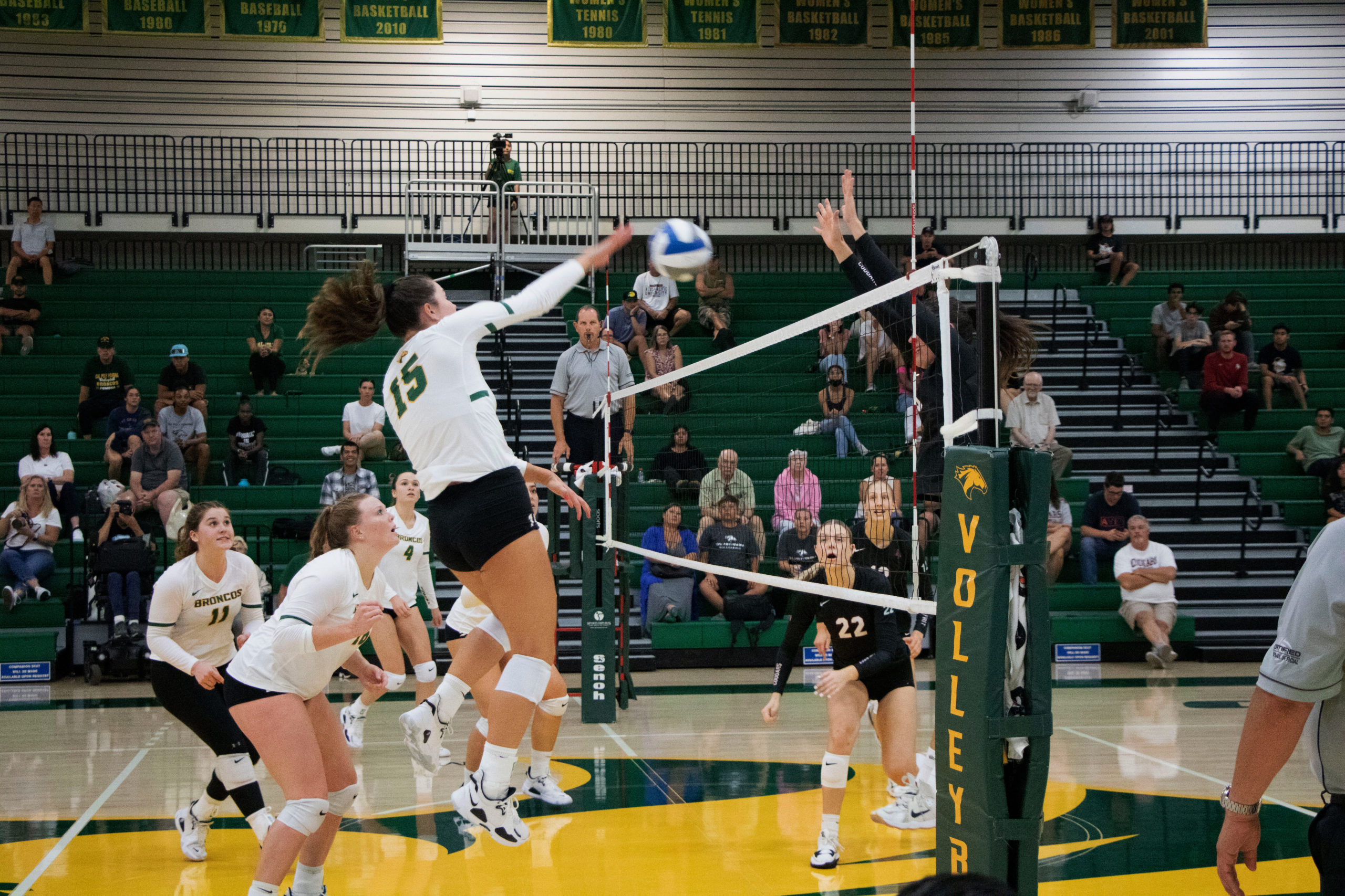 Volleyball Broncos rally back for a 3-1 set victory over the Cougars ...
